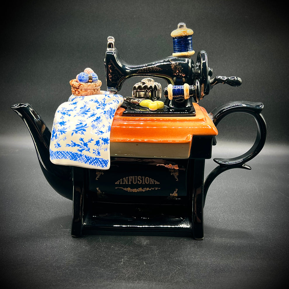 RARE Paul Cardew Gold Edition Signed & #'d Sewing Machine Teapot ...